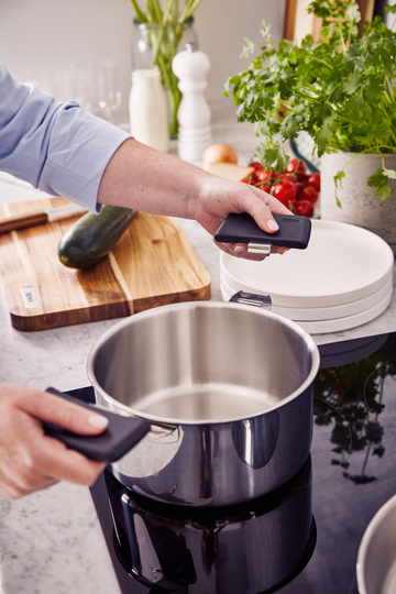 Evolution Set 2 afneembare zijgrepen – Beka Cookware